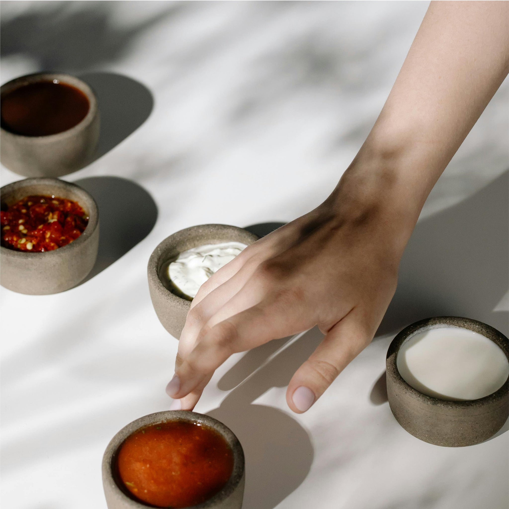 Lagavi Accessories – Elegant Dining Accents